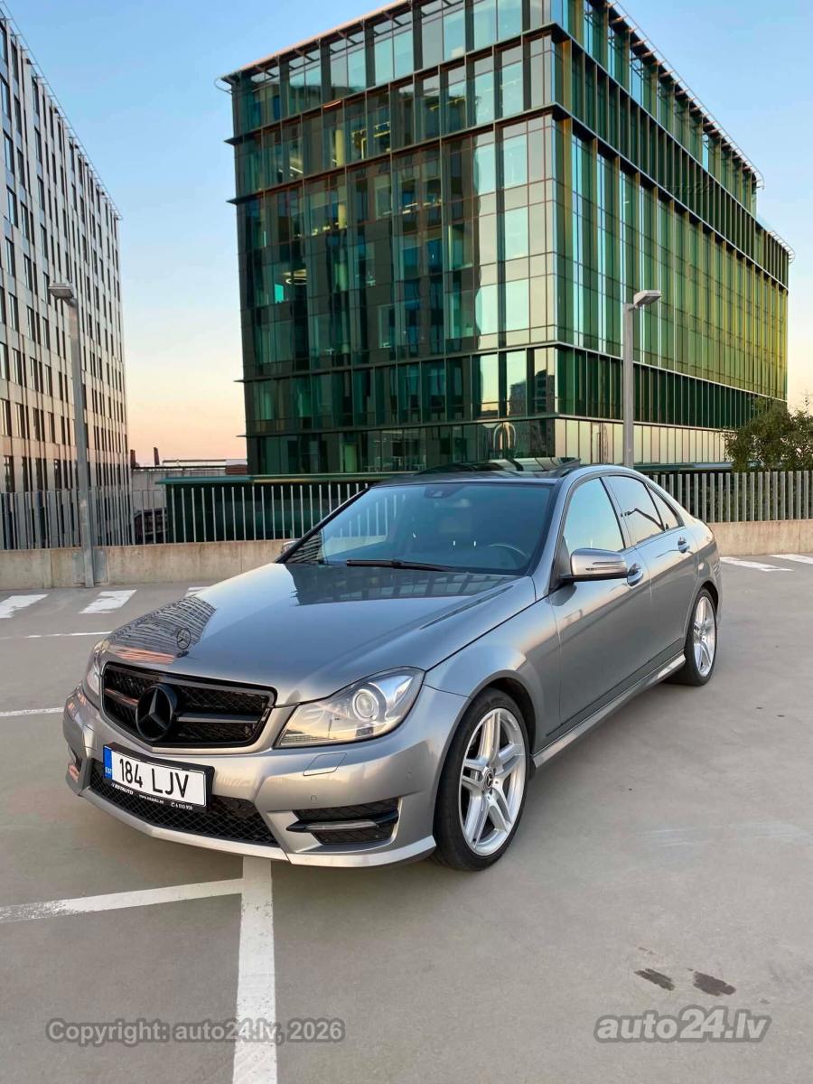 Pelēks Mercedes-Benz C-Class 2013 Tallina, ar dzinēja tilpumu 3.00 L un nobraukumu 183 tūkst. km par 15900 €, foto 1 vietnē AUTOMOTO.COM.LV