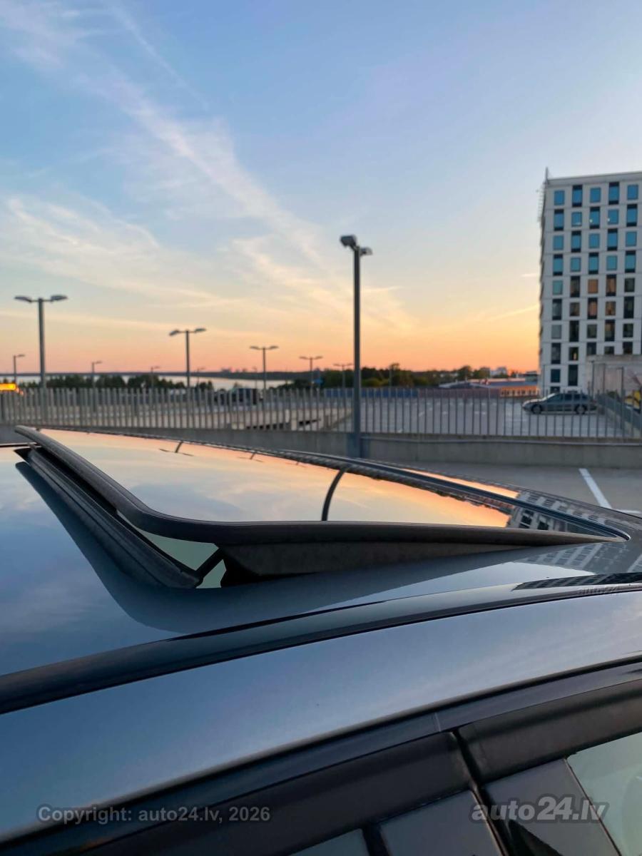 Pelēks Mercedes-Benz C-Class 2013 Tallina, ar dzinēja tilpumu 3.00 L un nobraukumu 183 tūkst. km par 15900 €, foto 12 vietnē AUTOMOTO.COM.LV