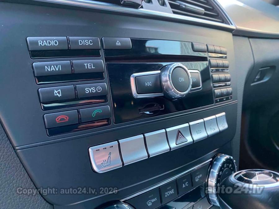 Pelēks Mercedes-Benz C-Class 2013 Tallina, ar dzinēja tilpumu 3.00 L un nobraukumu 183 tūkst. km par 15900 €, foto 15 vietnē AUTOMOTO.COM.LV