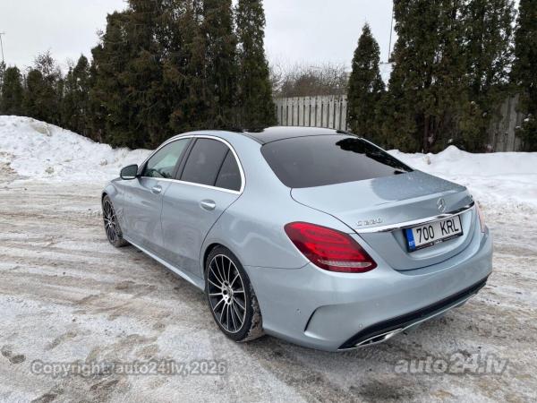 Grey Mercedes-Benz C-Class 2014 in Tallinn, with an engine capacity of 2.10 L and mileage of 223 thousand km for 14500 €, photo 2 on AUTOMOTO.COM.LV