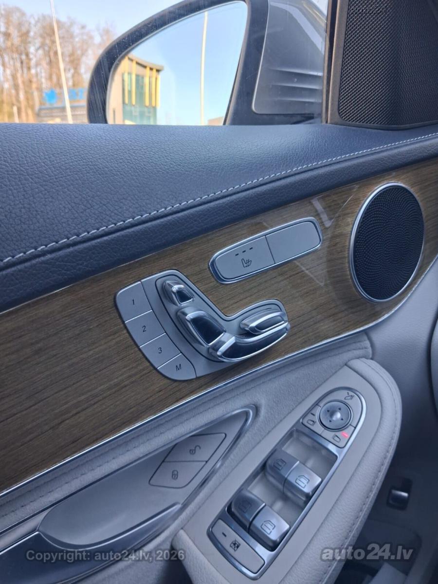Pelēks Mercedes-Benz C-Class 2014 Tallina, ar dzinēja tilpumu 2.00 L un nobraukumu 165 tūkst. km par 14990 €, foto 9 vietnē AUTOMOTO.COM.LV