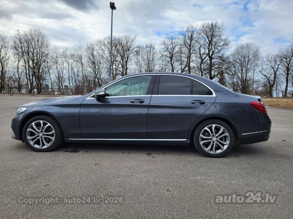 Grey Mercedes-Benz C-Class 2015 in Tallinn, with an engine capacity of 2.00 L and mileage of 192 thousand km for 13700 €, photo 2 on AUTOMOTO.COM.LV