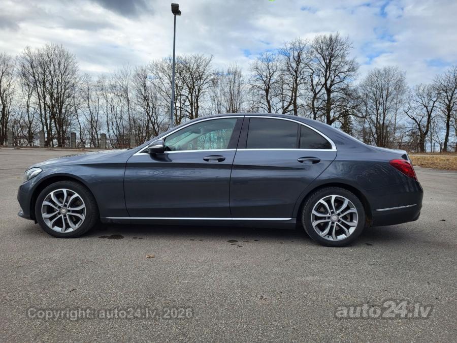 Grey Mercedes-Benz C-Class 2015 in Tallinn, with an engine capacity of 2.00 L and mileage of 192 thousand km for 13700 €, photo 3 on AUTOMOTO.COM.LV