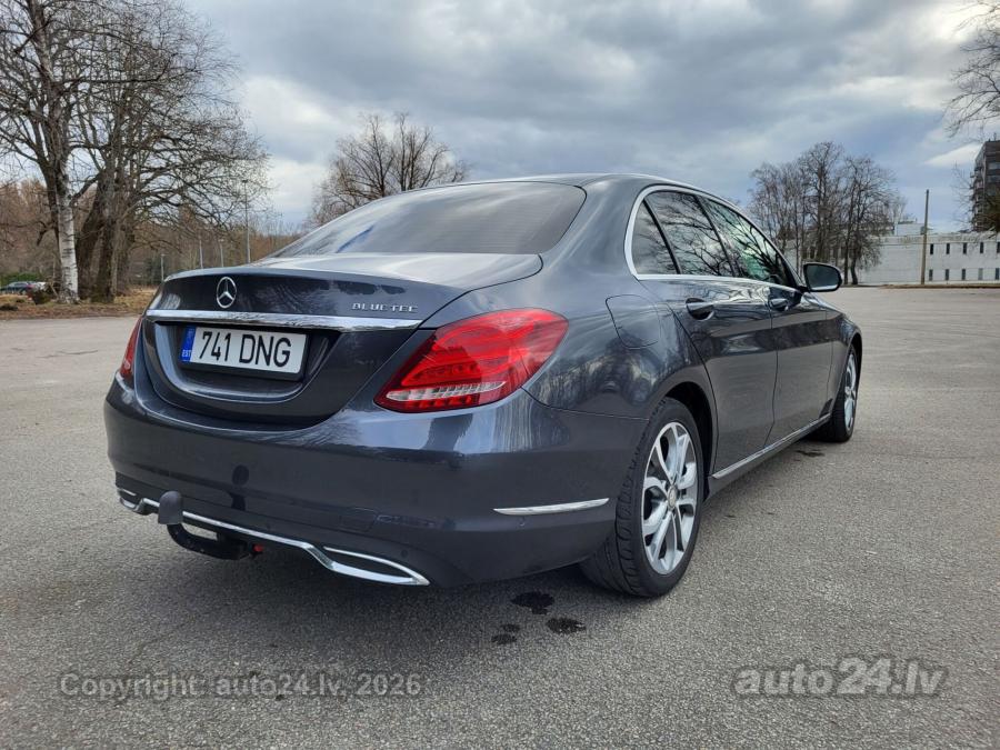 Grey Mercedes-Benz C-Class 2015 in Tallinn, with an engine capacity of 2.00 L and mileage of 192 thousand km for 13700 €, photo 4 on AUTOMOTO.COM.LV