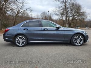 Grey Mercedes-Benz C-Class 2015 in Tallinn, with an engine capacity of 2.00 L and mileage of 192 thousand km for 13700 €, photo 6 on AUTOMOTO.COM.LV