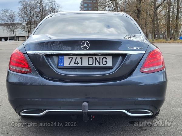 Grey Mercedes-Benz C-Class 2015 in Tallinn, with an engine capacity of 2.00 L and mileage of 192 thousand km for 13700 €, photo 7 on AUTOMOTO.COM.LV