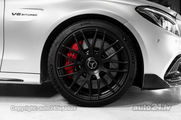 Серый Мерседес Ц-Класс 2015 в Рига, объемом двигателя 4.00 л и пробегом 40 тыс. км за 54900 €, фото 7 на AUTOMOTO.COM.LV