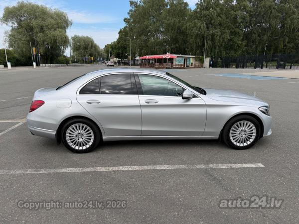 Grey Mercedes-Benz C-Class 2015 in Tallinn, with an engine capacity of 1.60 L and mileage of 149 thousand km for 15000 €, photo 3 on AUTOMOTO.COM.LV