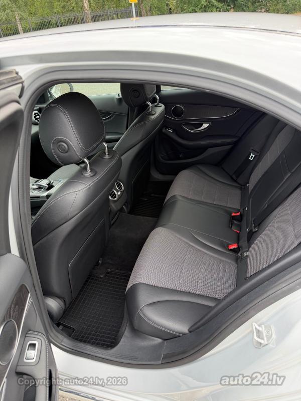 Grey Mercedes-Benz C-Class 2015 in Tallinn, with an engine capacity of 1.60 L and mileage of 149 thousand km for 15000 €, photo 6 on AUTOMOTO.COM.LV