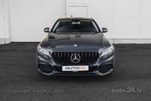 Pelēks Mercedes-Benz C-Class 2015 Tallina, ar dzinēja tilpumu 2.00 L un nobraukumu 236 tūkst. km par 13499 €, foto 3 vietnē AUTOMOTO.COM.LV