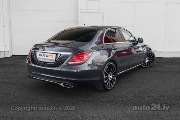 Mercedes-Benz C-Class 2015 in Tallinn on AUTOMOTO.COM.LV Grey Mercedes-Benz C-Class 2015 in Tallinn, with an engine capacity of 2.00 L and mileage of 236 thousand km for 13499 €, photo 9 on AUTOMOTO.COM.LV