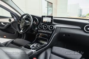 Pelēks Mercedes-Benz C-Class 2015 Tallina, ar dzinēja tilpumu 2.00 L un nobraukumu 236 tūkst. km par 13499 €, foto 10 vietnē AUTOMOTO.COM.LV