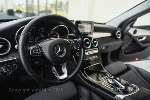 Pelēks Mercedes-Benz C-Class 2015 Tallina, ar dzinēja tilpumu 2.00 L un nobraukumu 236 tūkst. km par 13499 €, foto 17 vietnē AUTOMOTO.COM.LV