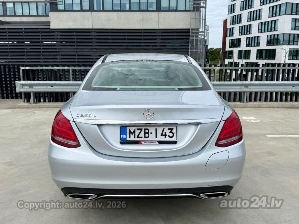 Pelēks Mercedes-Benz C-Class 2015 Tallina, ar dzinēja tilpumu 2.00 L un nobraukumu 141 tūkst. km par 13990 €, foto 8 vietnē AUTOMOTO.COM.LV