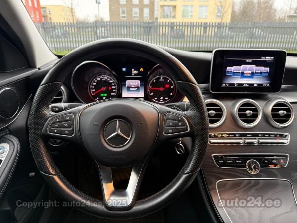Grey Mercedes-Benz C-Class 2016 in Tallinn, with an engine capacity of 2.10 L and mileage of 162 thousand km for 19990 €, photo 11 on AUTOMOTO.COM.LV
