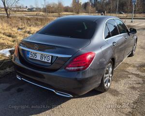Grey Mercedes-Benz C-Class 2016 in Tallinn, with an engine capacity of 2.10 L and mileage of 186 thousand km for 15500 €, photo 4 on AUTOMOTO.COM.LV