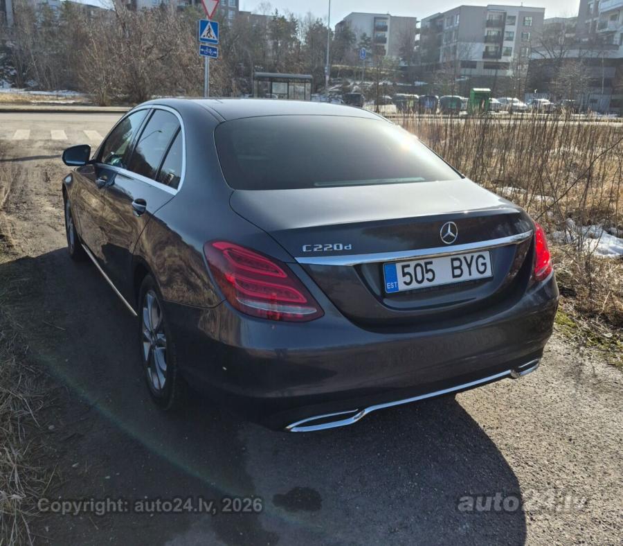 Grey Mercedes-Benz C-Class 2016 in Tallinn, with an engine capacity of 2.10 L and mileage of 186 thousand km for 15500 €, photo 5 on AUTOMOTO.COM.LV