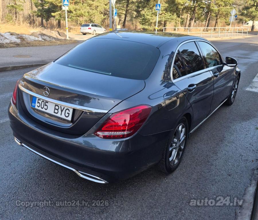 Grey Mercedes-Benz C-Class 2016 in Tallinn, with an engine capacity of 2.10 L and mileage of 186 thousand km for 15500 €, photo 8 on AUTOMOTO.COM.LV