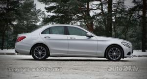 Grey Mercedes-Benz C-Class 2016 in Tallinn, with an engine capacity of 1.60 L and mileage of 124 thousand km for 17900 €, photo 4 on AUTOMOTO.COM.LV