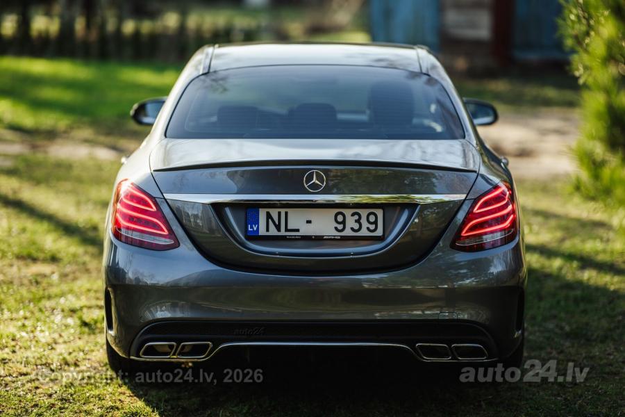 Grey Mercedes-Benz C-Class 2016 in Riga, with an engine capacity of 1.60 L and mileage of 119 thousand km for 29500 €, photo 7 on AUTOMOTO.COM.LV
