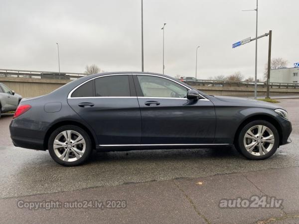 Grey Mercedes-Benz C-Class 2016 in Tallinn, with an engine capacity of 2.10 L and mileage of 160 thousand km for 19900 €, photo 1 on AUTOMOTO.COM.LV