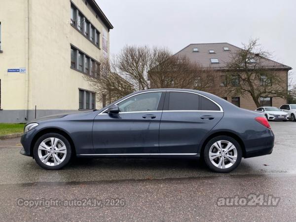 Grey Mercedes-Benz C-Class 2016 in Tallinn, with an engine capacity of 2.10 L and mileage of 160 thousand km for 19900 €, photo 2 on AUTOMOTO.COM.LV