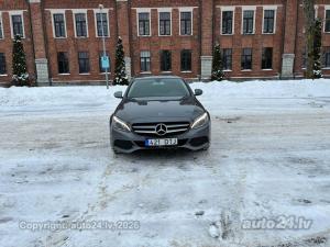 Grey Mercedes-Benz C-Class 2018 in Tallinn, with an engine capacity of 2.10 L and mileage of 224 thousand km for 16999 €, photo  on AUTOMOTO.COM.LV