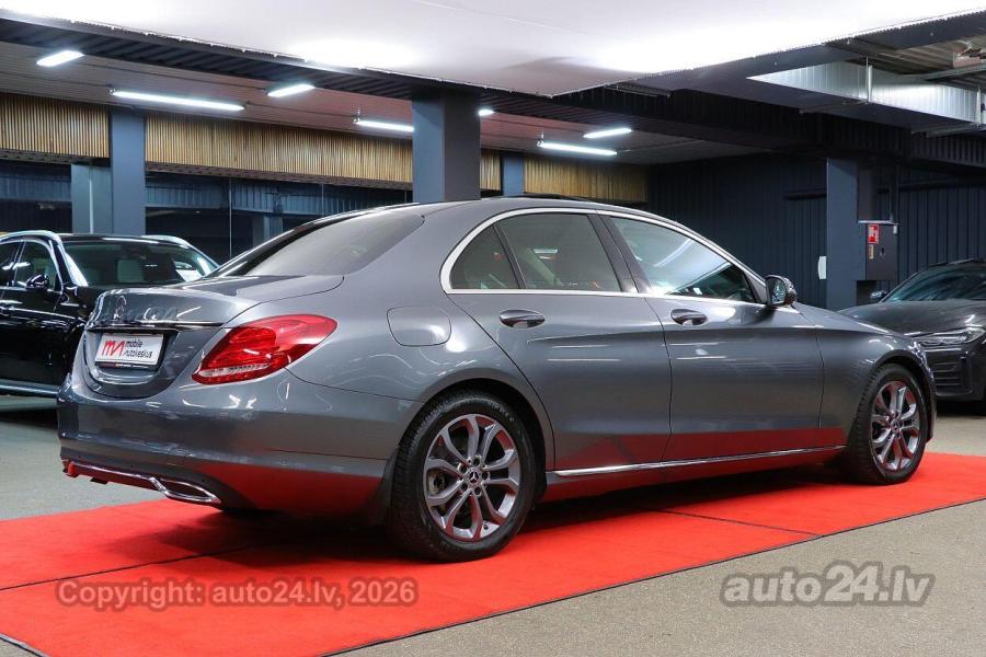 Pelēks Mercedes-Benz C-Class 2018 Tallina, ar dzinēja tilpumu 1.60 L un nobraukumu 160 tūkst. km par 14995 €, foto 2 vietnē AUTOMOTO.COM.LV