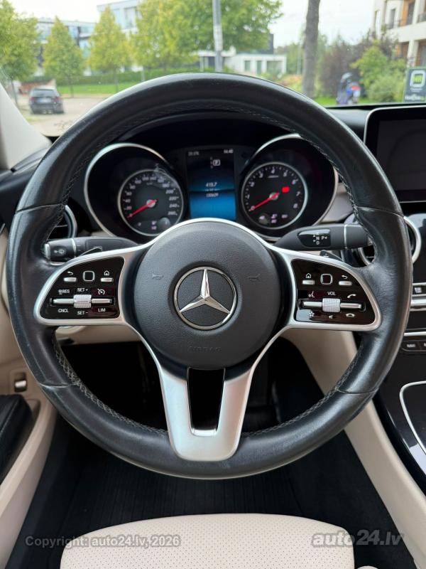 Grey Mercedes-Benz C-Class 2018 in Riga, with an engine capacity of 1.60 L and mileage of 131 thousand km for 17400 €, photo 6 on AUTOMOTO.COM.LV