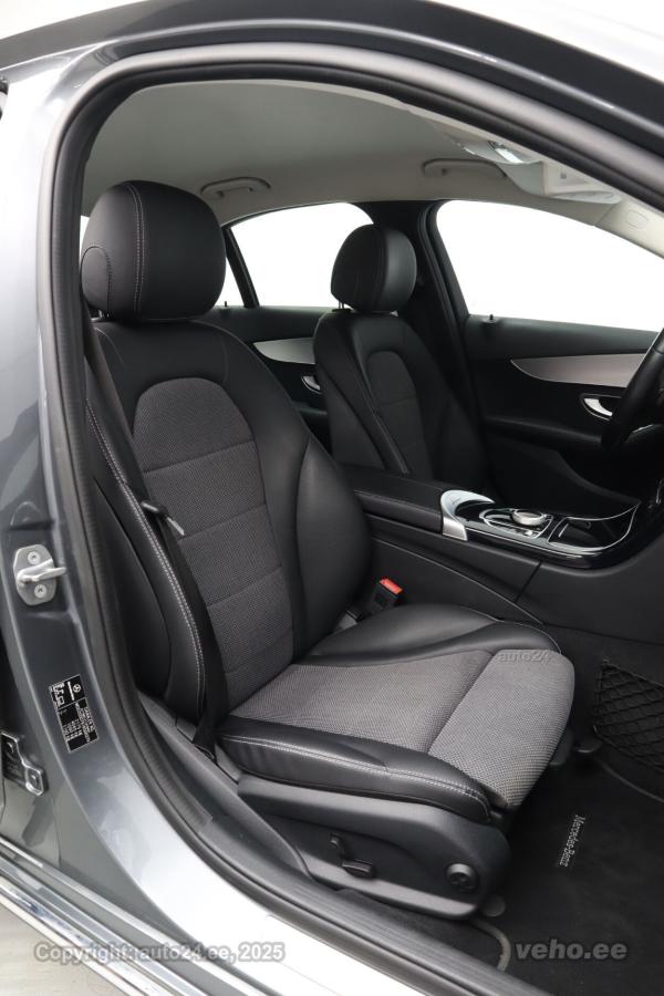 Grey Mercedes-Benz C-Class 2019 in Tallinn, with an engine capacity of 0.00 L and mileage of 99 thousand km for 26900 €, photo 11 on AUTOMOTO.COM.LV