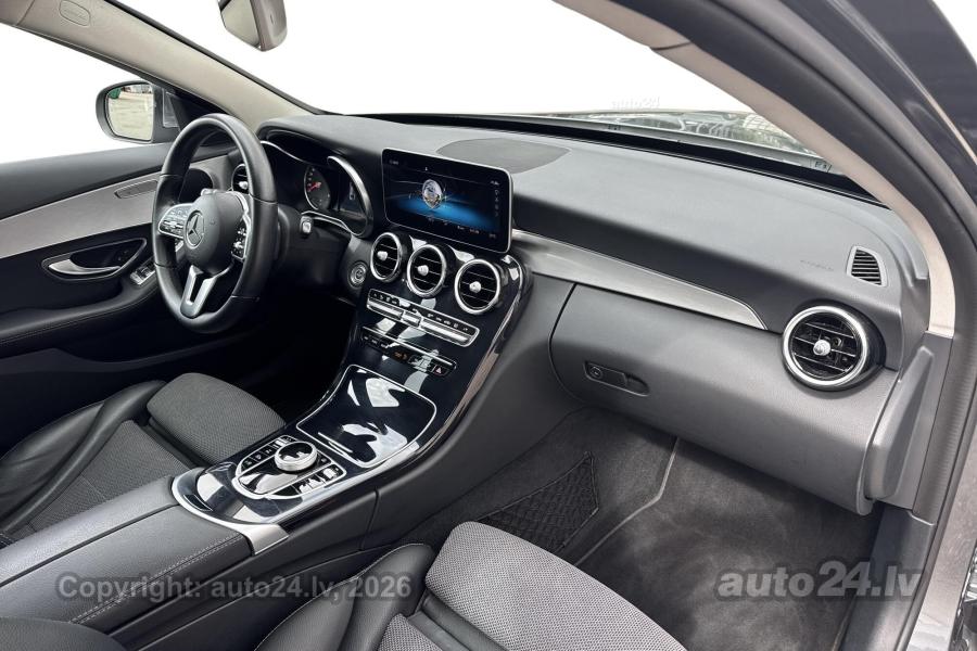 Pelēks Mercedes-Benz C-Class 2019 Pērnava, ar dzinēja tilpumu 1.50 L un nobraukumu 99 tūkst. km par 22400 €, foto 8 vietnē AUTOMOTO.COM.LV