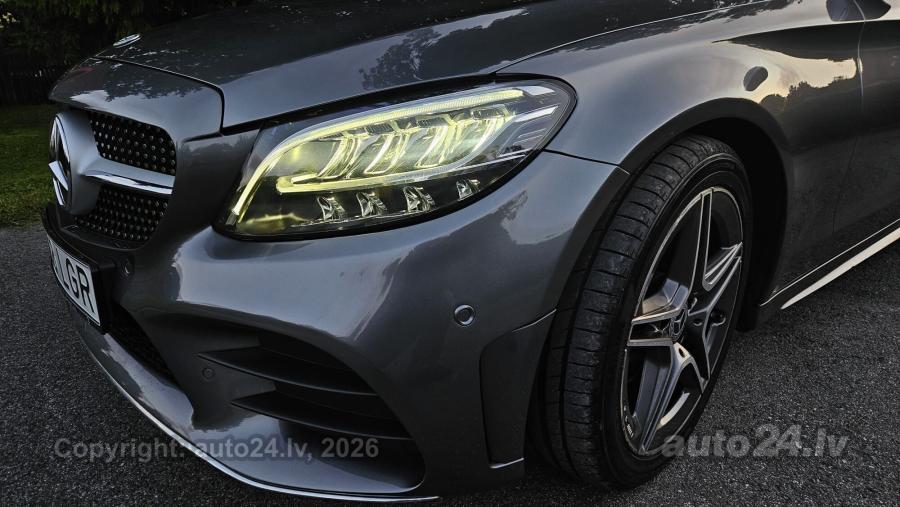 Grey Mercedes-Benz C-Class 2019 in Tallinn, with an engine capacity of 1.60 L and mileage of 175 thousand km for 17990 €, photo 13 on AUTOMOTO.COM.LV