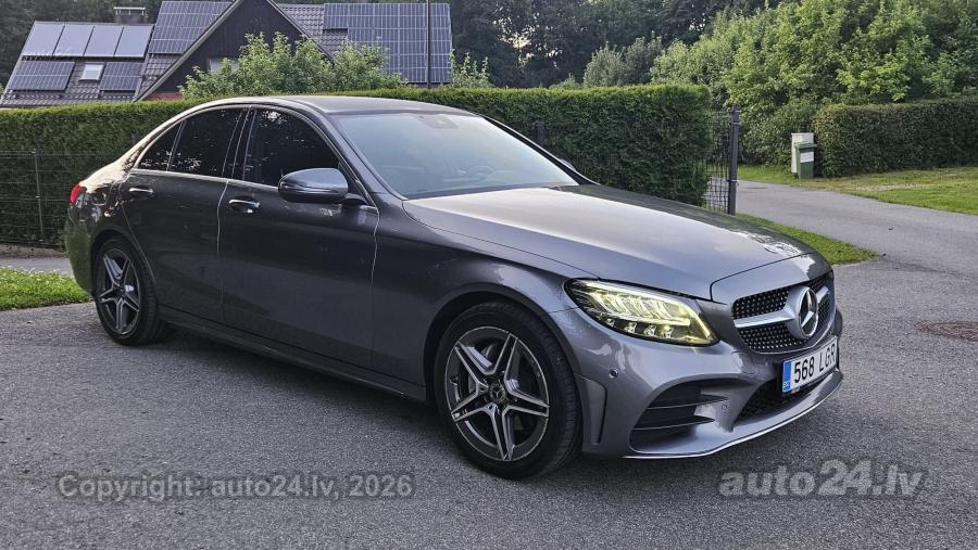 Grey Mercedes-Benz C-Class 2019 in Tallinn, with an engine capacity of 1.60 L and mileage of 175 thousand km for 17990 €, photo 14 on AUTOMOTO.COM.LV