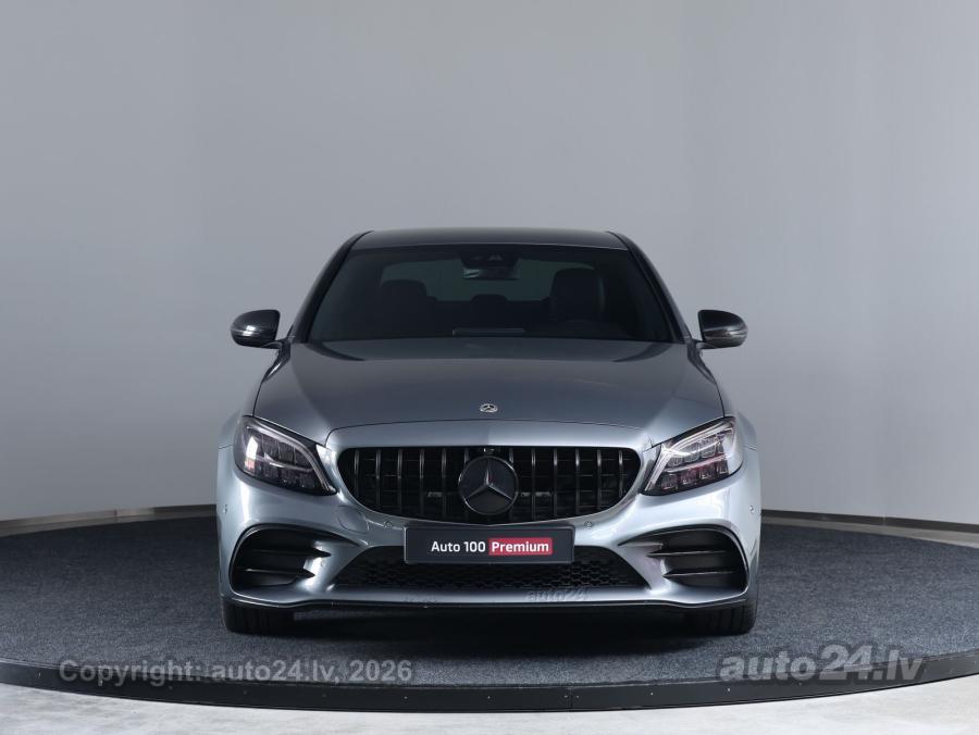 Grey Mercedes-Benz C-Class 2019 in Tallinn, with an engine capacity of 1.60 L and mileage of 139 thousand km for 27900 €, photo 3 on AUTOMOTO.COM.LV