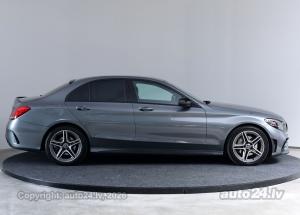 Grey Mercedes-Benz C-Class 2019 in Tallinn, with an engine capacity of 1.60 L and mileage of 139 thousand km for 27900 €, photo 5 on AUTOMOTO.COM.LV