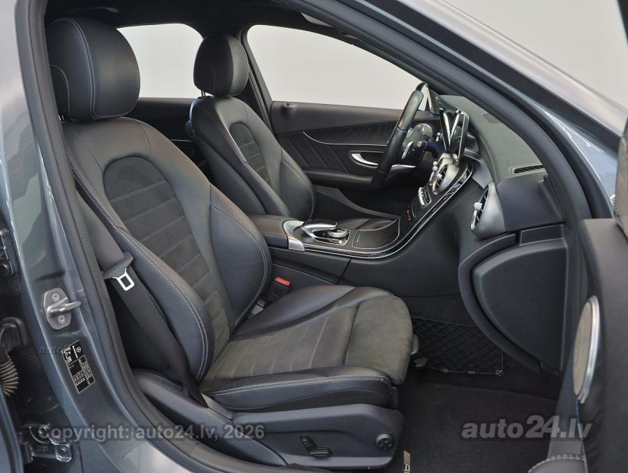 Grey Mercedes-Benz C-Class 2019 in Tallinn, with an engine capacity of 1.60 L and mileage of 139 thousand km for 27900 €, photo 23 on AUTOMOTO.COM.LV
