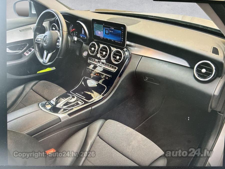 Grey Mercedes-Benz C-Class 2020 in Tallinn, with an engine capacity of 1.50 L and mileage of 74 thousand km for 22900 €, photo 4 on AUTOMOTO.COM.LV