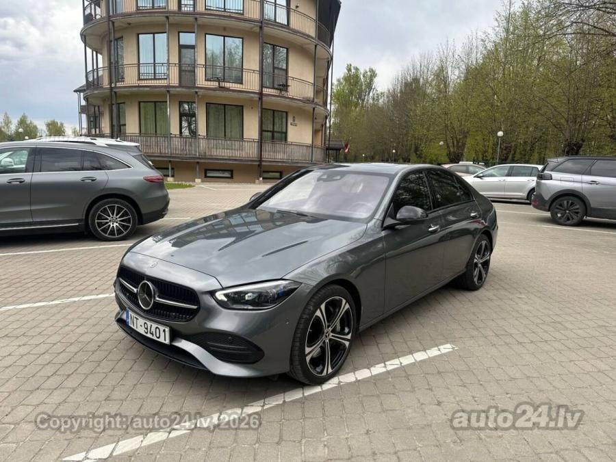 Grey Mercedes-Benz C-Class 2021 in Riga, with an engine capacity of 2.00 L and mileage of 28 thousand km for 39900 €, photo 1 on AUTOMOTO.COM.LV