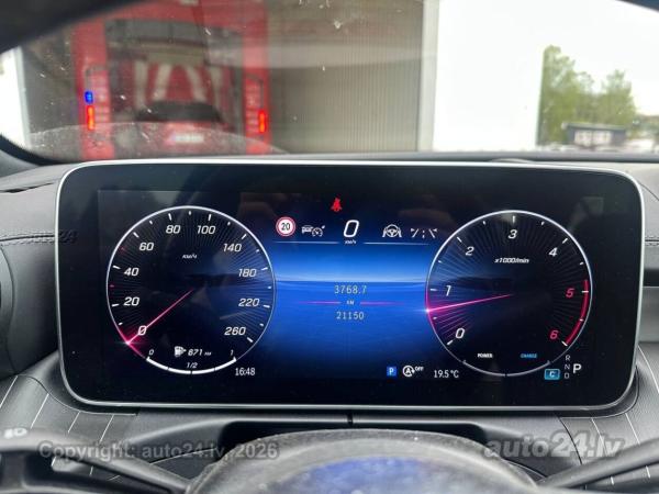 Grey Mercedes-Benz C-Class 2021 in Riga, with an engine capacity of 2.00 L and mileage of 28 thousand km for 39900 €, photo 11 on AUTOMOTO.COM.LV