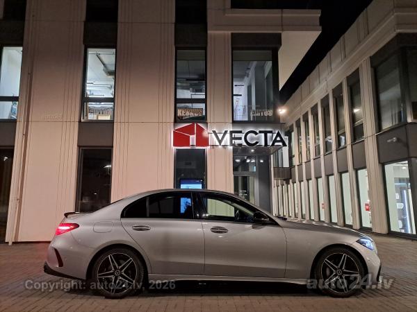 Pelēks Mercedes-Benz C-Class 2021 Tallina, ar dzinēja tilpumu 2.00 L un nobraukumu 75 tūkst. km par 33500 €, foto 9 vietnē AUTOMOTO.COM.LV
