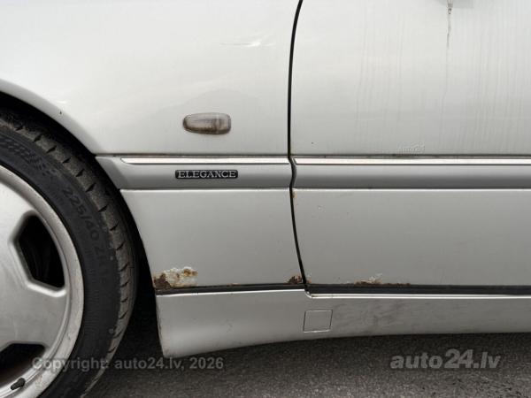 Pelēks Mercedes-Benz C-Class 1998 Tallina, ar dzinēja tilpumu 5.00 L un nobraukumu 0 tūkst. km par 4700 €, foto 9 vietnē AUTOMOTO.COM.LV