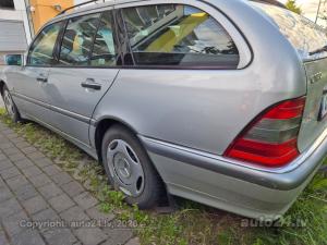 Pelēks Mercedes-Benz C-Class 1999 Tallina, ar dzinēja tilpumu 1.80 L un nobraukumu 177 tūkst. km par 1500 €, foto 5 vietnē AUTOMOTO.COM.LV