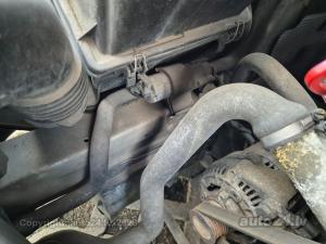 Pelēks Mercedes-Benz C-Class 1999 Tallina, ar dzinēja tilpumu 1.80 L un nobraukumu 177 tūkst. km par 1500 €, foto 14 vietnē AUTOMOTO.COM.LV