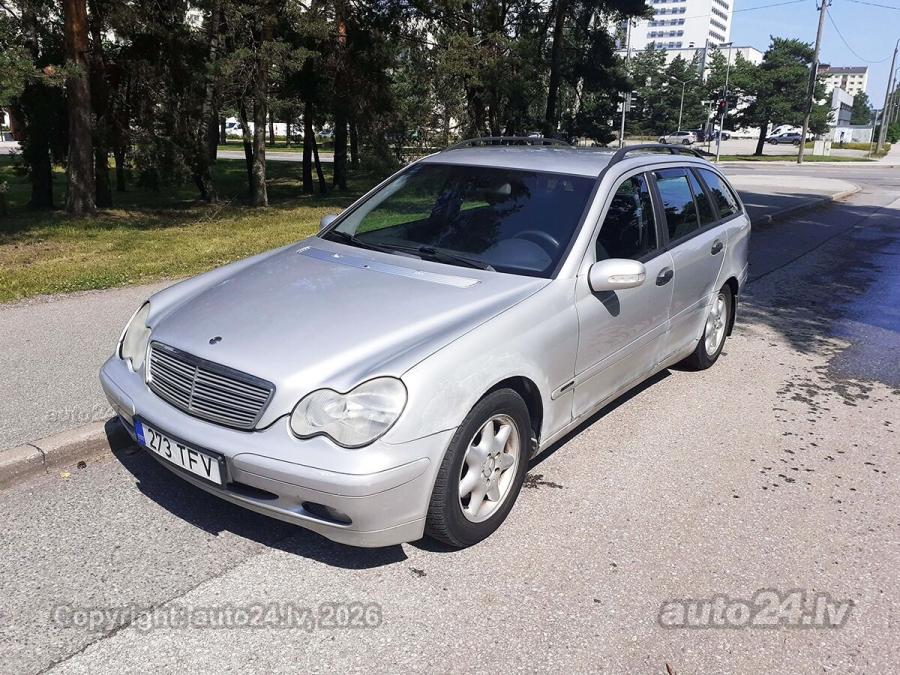 Grey Mercedes-Benz C-Class 2002 in Tallinn, with an engine capacity of 2.10 L and mileage of 555 thousand km for 1400 €, photo 1 on AUTOMOTO.COM.LV