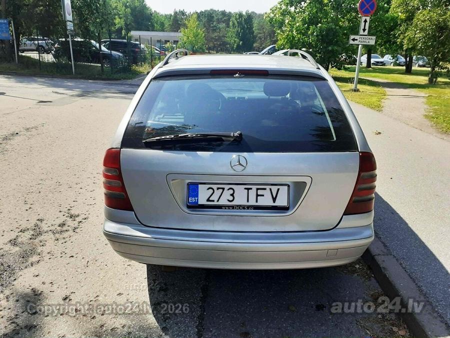 Grey Mercedes-Benz C-Class 2002 in Tallinn, with an engine capacity of 2.10 L and mileage of 555 thousand km for 1400 €, photo 4 on AUTOMOTO.COM.LV