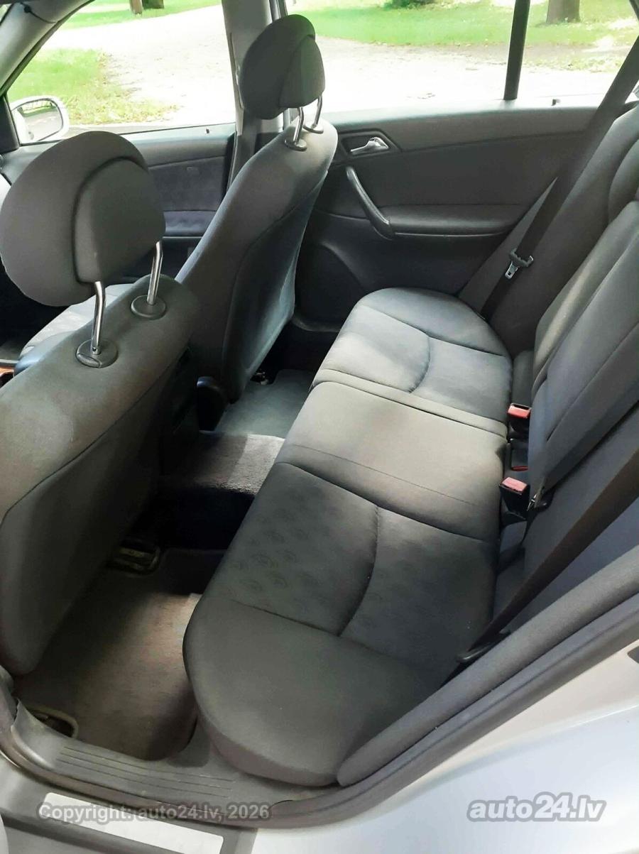 Grey Mercedes-Benz C-Class 2002 in Tallinn, with an engine capacity of 2.10 L and mileage of 555 thousand km for 1400 €, photo 9 on AUTOMOTO.COM.LV