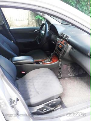 Grey Mercedes-Benz C-Class 2002 in Tallinn, with an engine capacity of 2.10 L and mileage of 555 thousand km for 1400 €, photo 12 on AUTOMOTO.COM.LV