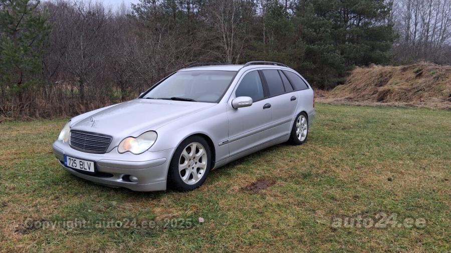 Pelēks Mercedes-Benz C-Class 2004 Rakvere, ar dzinēja tilpumu 2.10 L un nobraukumu 394 tūkst. km par 2100 €, foto 1 vietnē AUTOMOTO.COM.LV