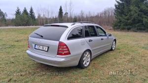 Pelēks Mercedes-Benz C-Class 2004 Rakvere, ar dzinēja tilpumu 2.10 L un nobraukumu 394 tūkst. km par 2100 €, foto 4 vietnē AUTOMOTO.COM.LV