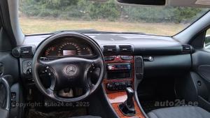 Pelēks Mercedes-Benz C-Class 2004 Rakvere, ar dzinēja tilpumu 2.10 L un nobraukumu 394 tūkst. km par 2100 €, foto 6 vietnē AUTOMOTO.COM.LV
